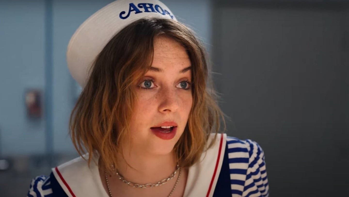 'Stranger Things' Star Maya Hawke Explains Why She Would Love For Robin ...