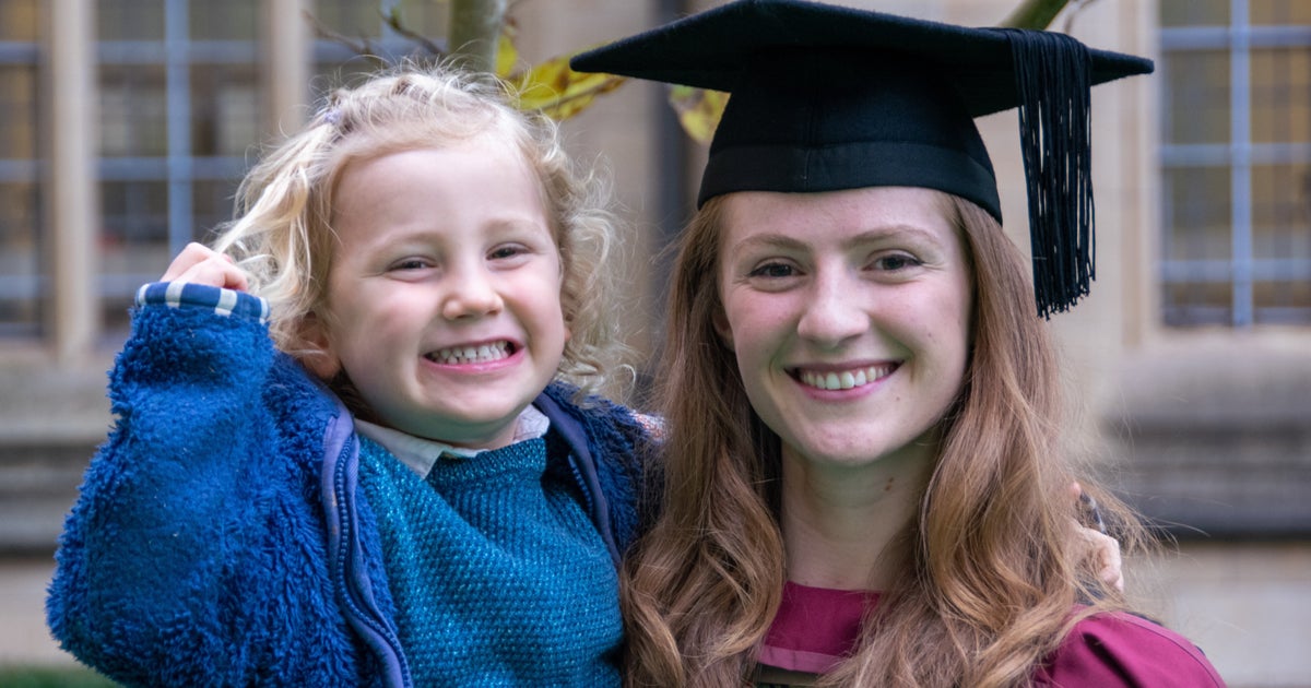 Teen Mum Graduates Top Of Class And Delivers A Lesson On Stereotypes ...