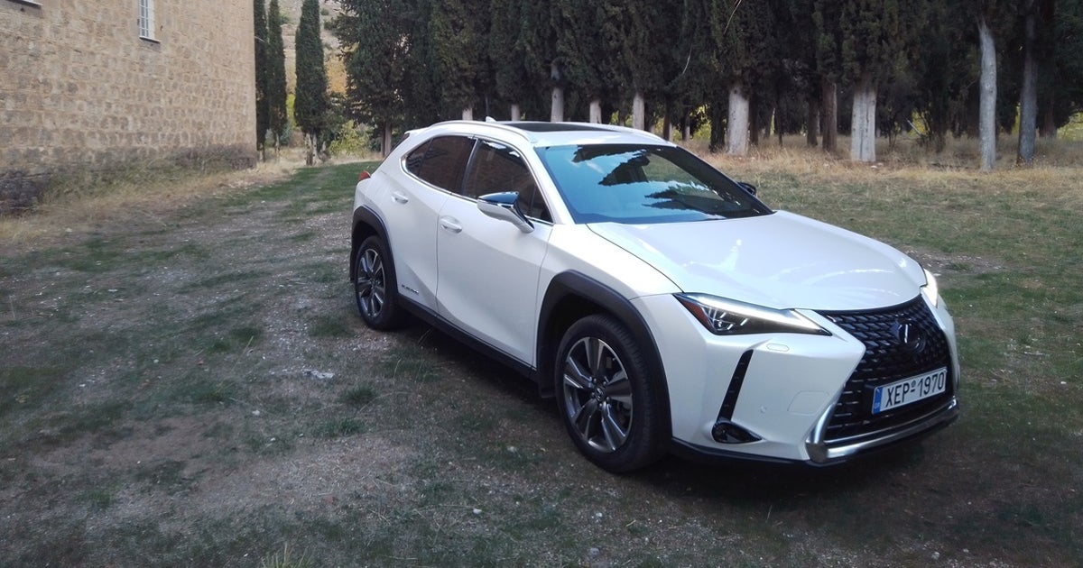 Οδηγούμε το αμιγώς ηλεκτρικό Lexus UX300e | HuffPost Greece Mobility