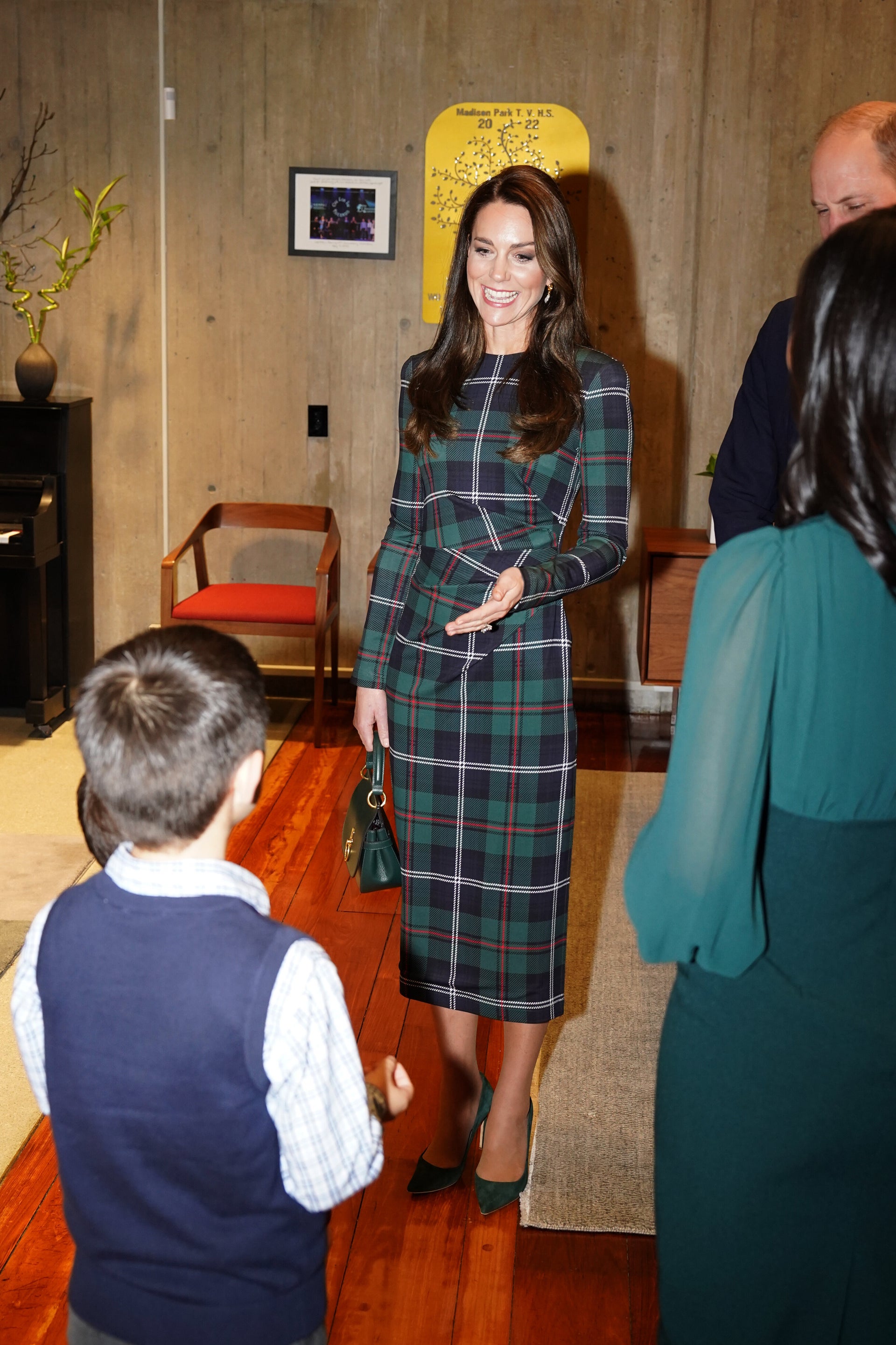 Kate Middleton Makes Bold Fashion Statement In $91 Rented Gown ...