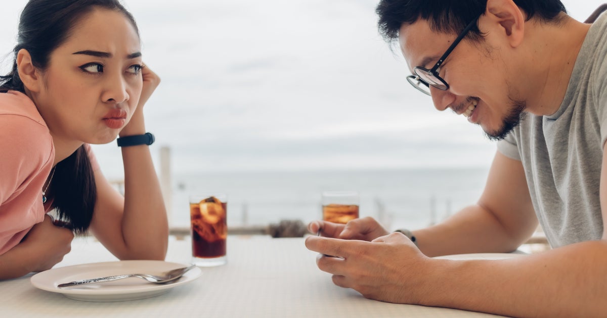 Move Over Spotify, People Are Sharing Their '2022 Dating Wrapped' On ...