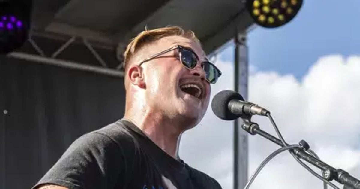 Country Singer Zach Bryan Drops Album Called 'All My Homies Hate ...