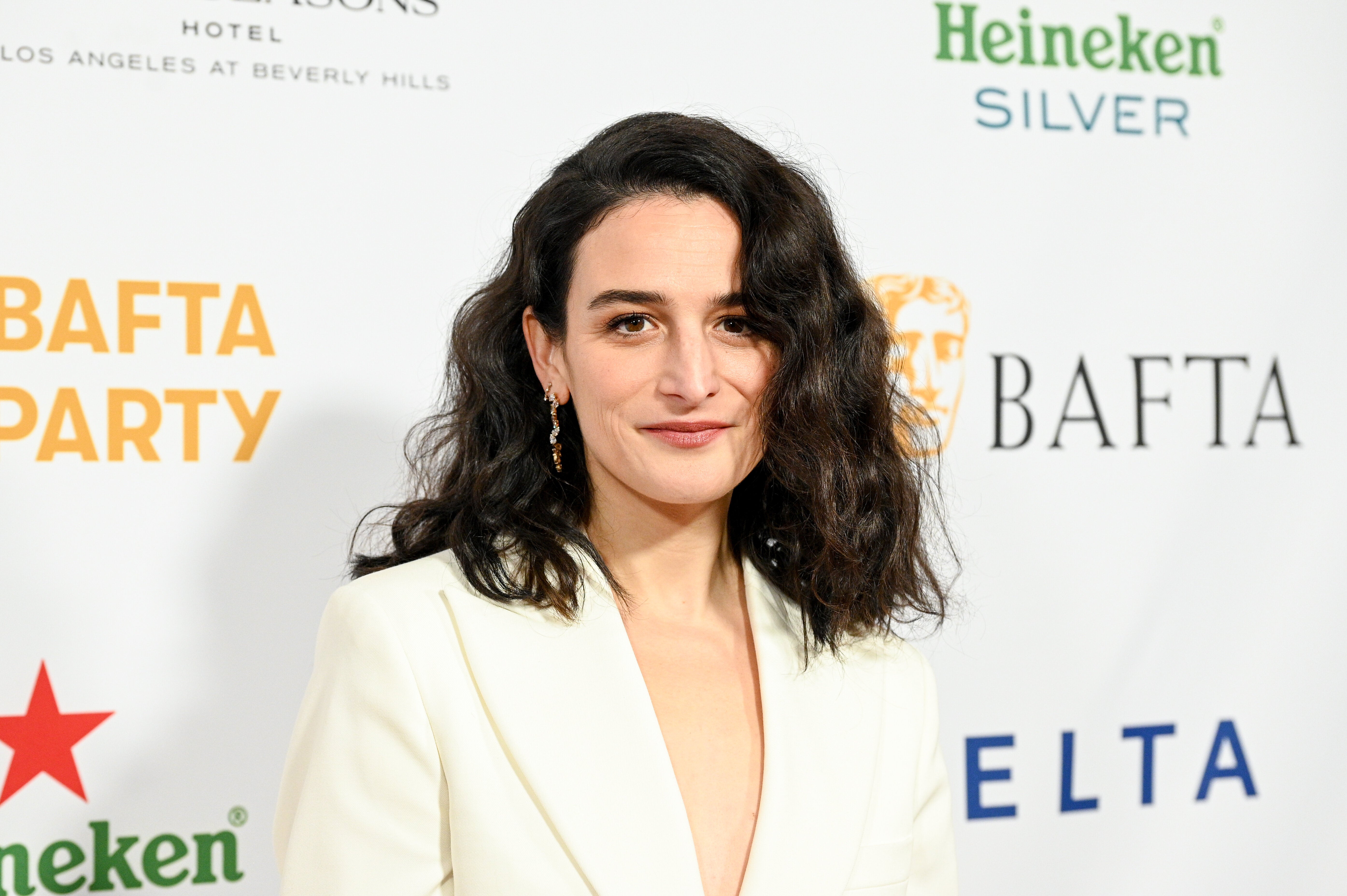 Actor Jenny Slate Describes What's Behind Her 'Marcel The Shell' Voice ...