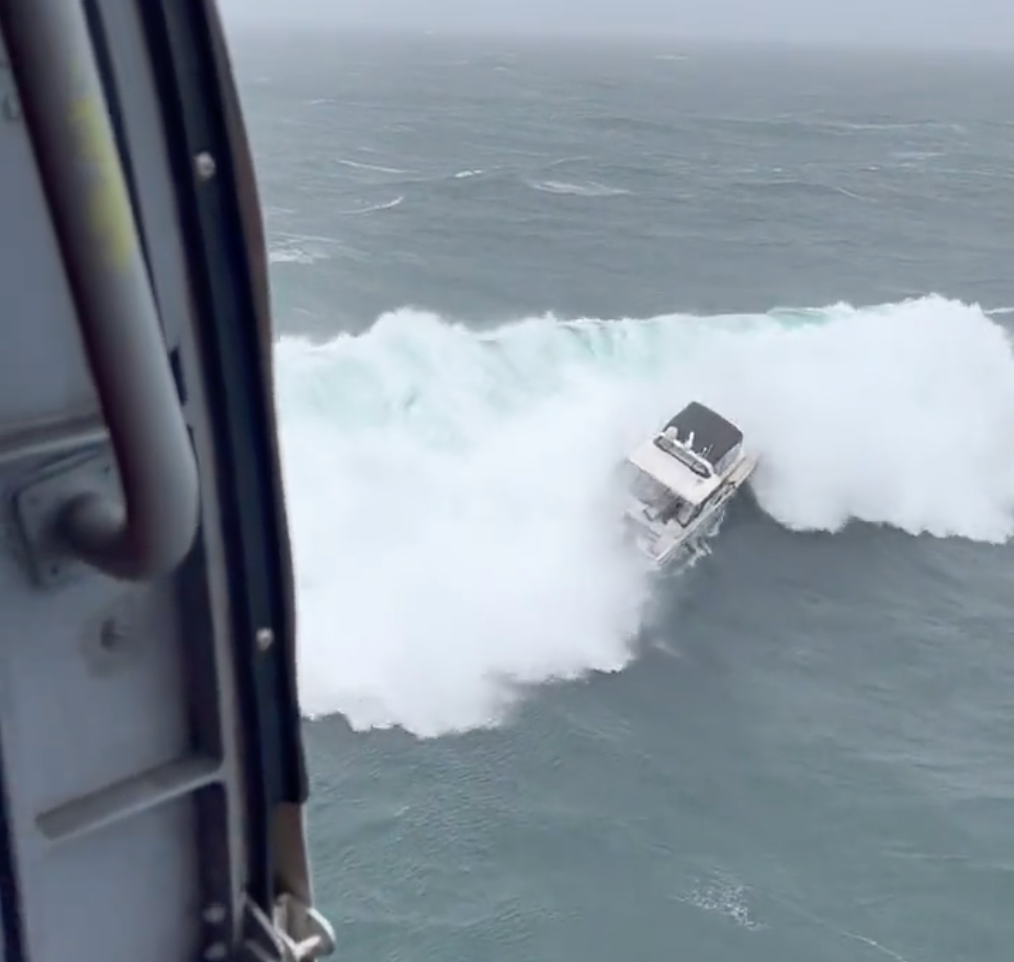Terrifying Video Shows Dramatic Ocean Rescue As Wave Flips Yacht ...