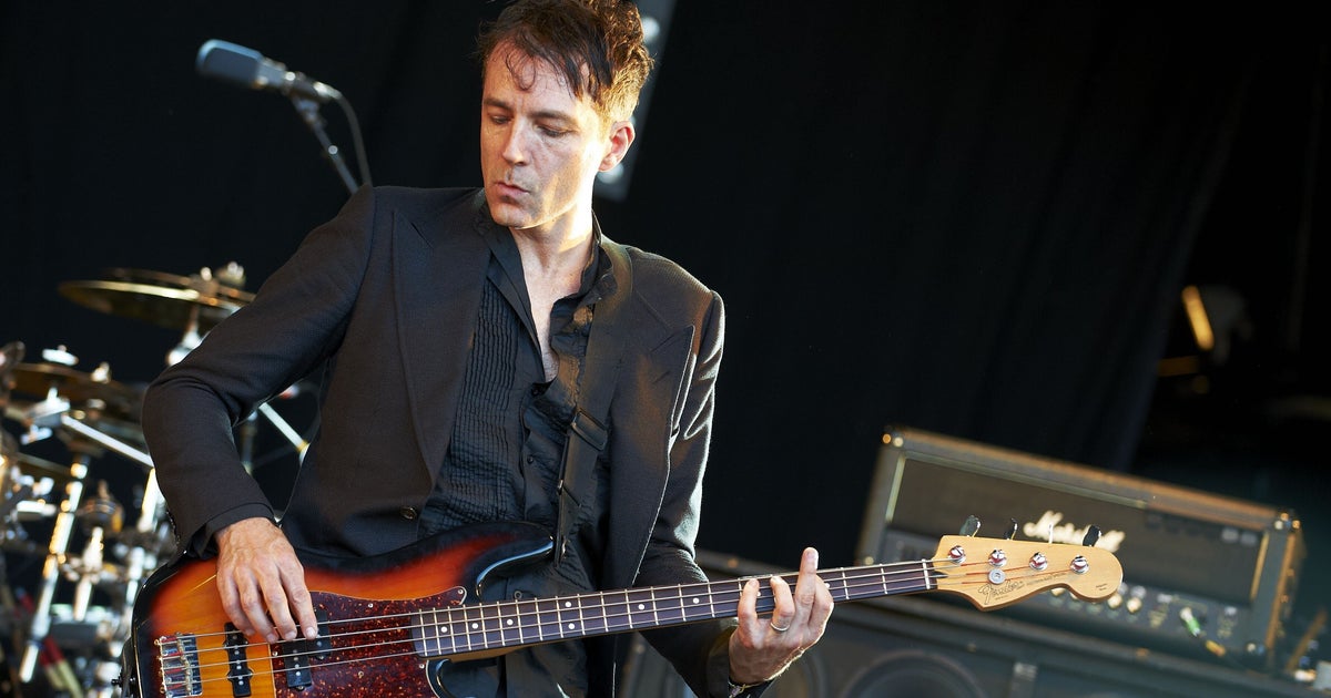 Pulp Musician Steve Mackey Has Died, Aged 56 | HuffPost UK Entertainment