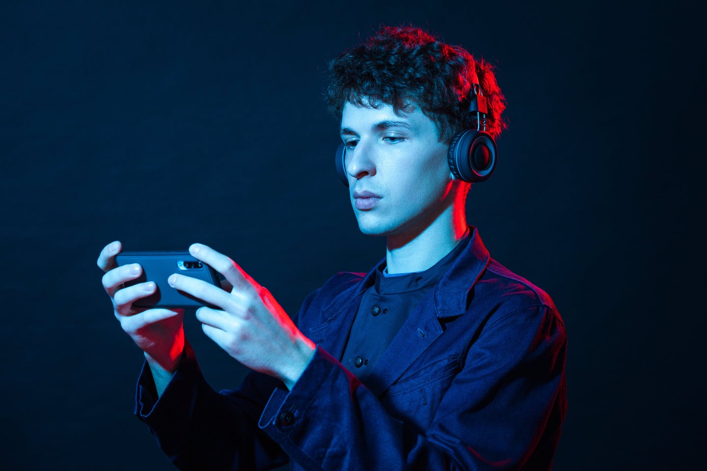 How To Limit Exposure To Blue Light | HuffPost Life