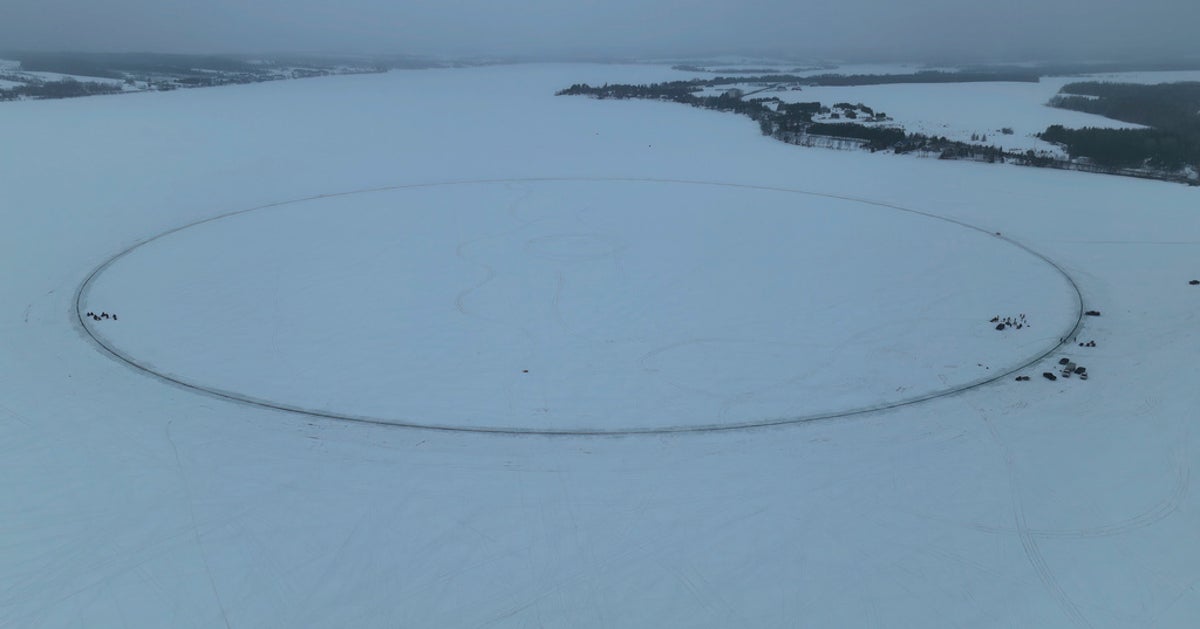 Maine Claims Biggest Ice Disk Measuring 1,776 Feet | HuffPost Weird News
