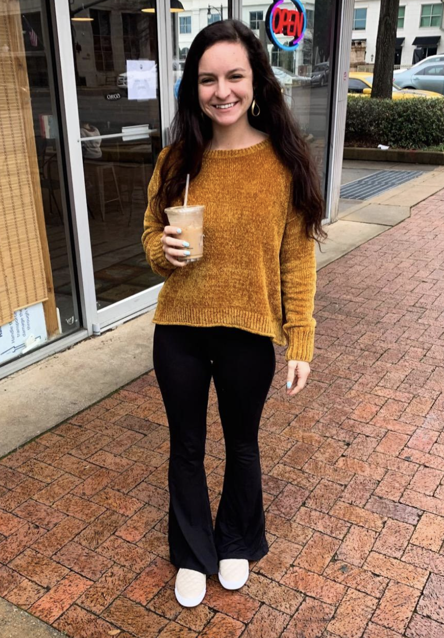 18 Things To Wear On An Airplane | HuffPost Life