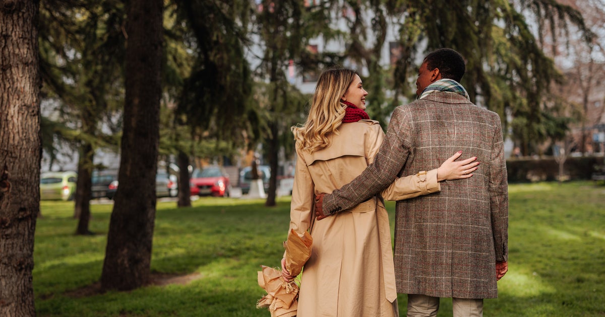 The Really Obvious Reason Men Are Hanging Out At Sephora | HuffPost UK Life