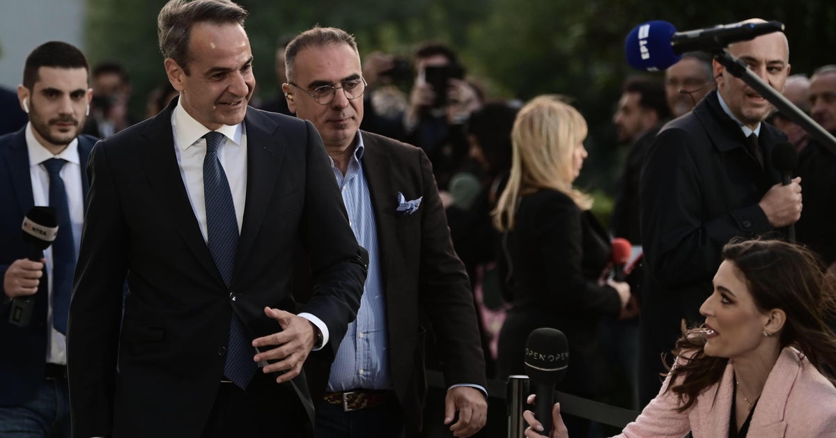 Τι δήλωσαν οι πολιτικοί αρχηγοί κατά την άφιξή τους στην ΕΡΤ για το ...