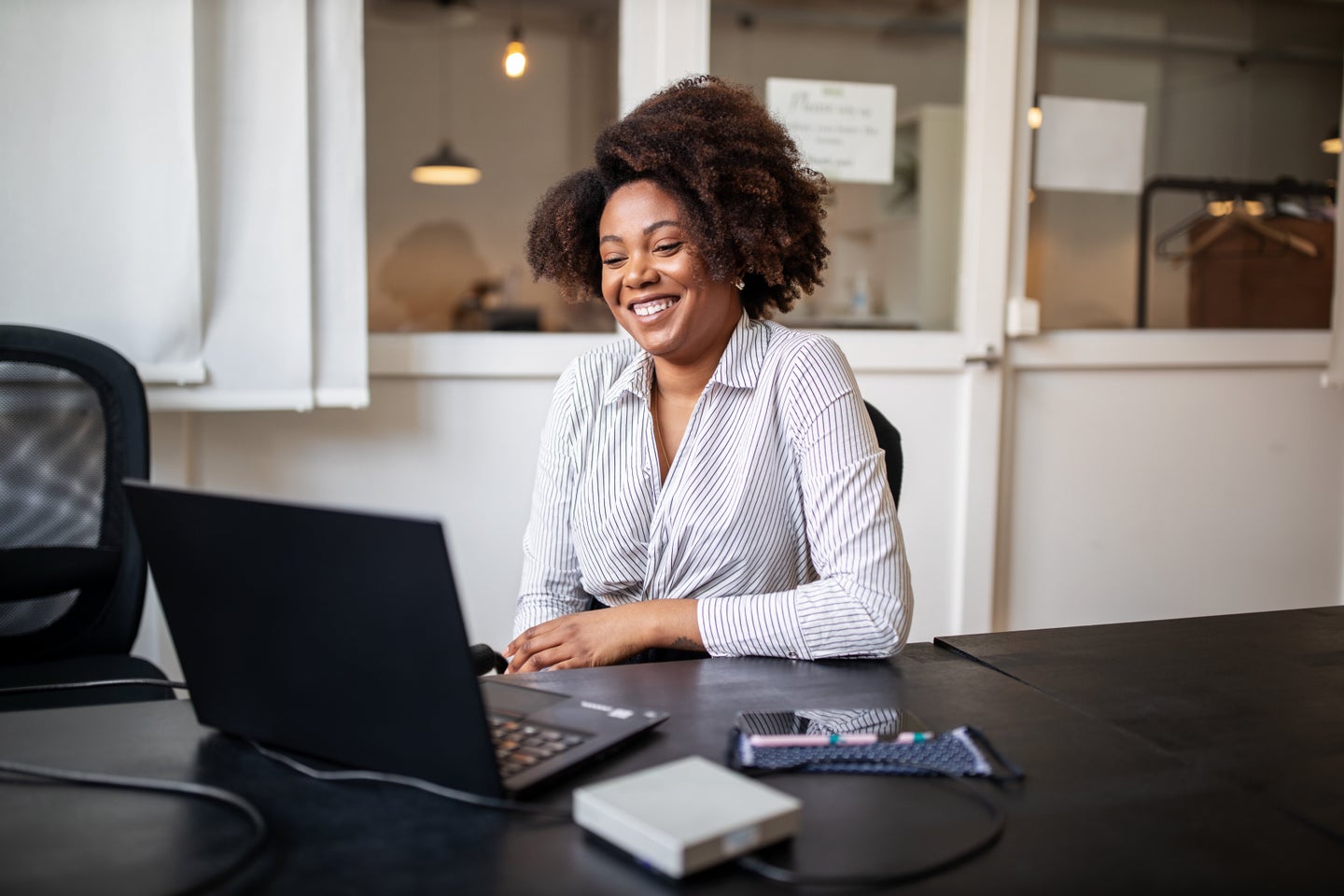 8 Things People Who Love Their Jobs Always Do | HuffPost Life