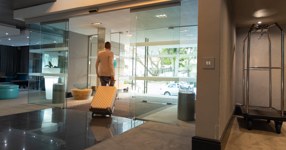 If You Spot This In Your Hotel Room, It's Time To Leave ASAP | HuffPost ...