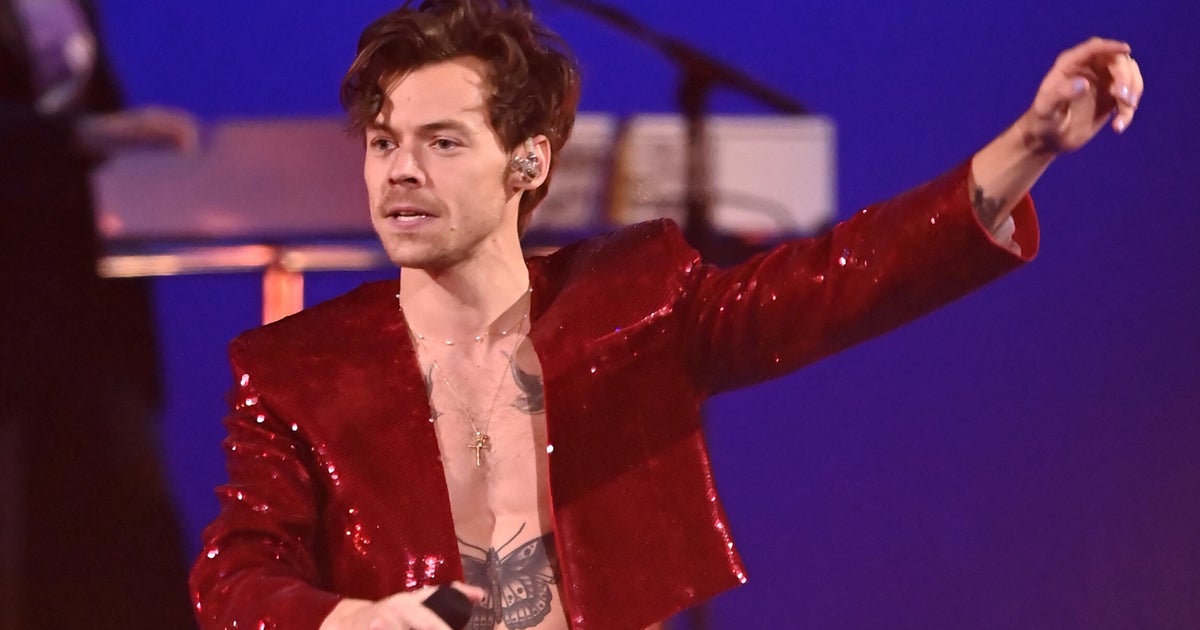 Harry Styles Gives Fan Romantic Advice At Love On Tour Gig | HuffPost ...