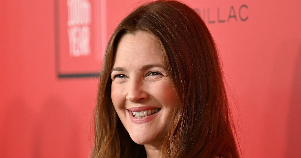 Drew Barrymore Slams Tabloids Who Claimed She Wants Her Mother Dead