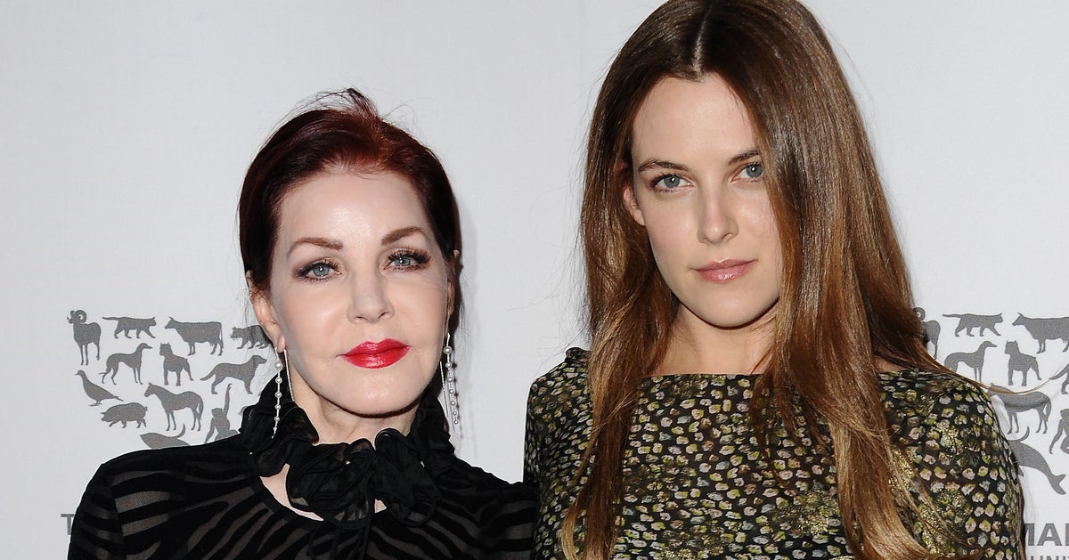 Riley Keough To Pay Priscilla Presley $1 Million To Settle Family Trust ...