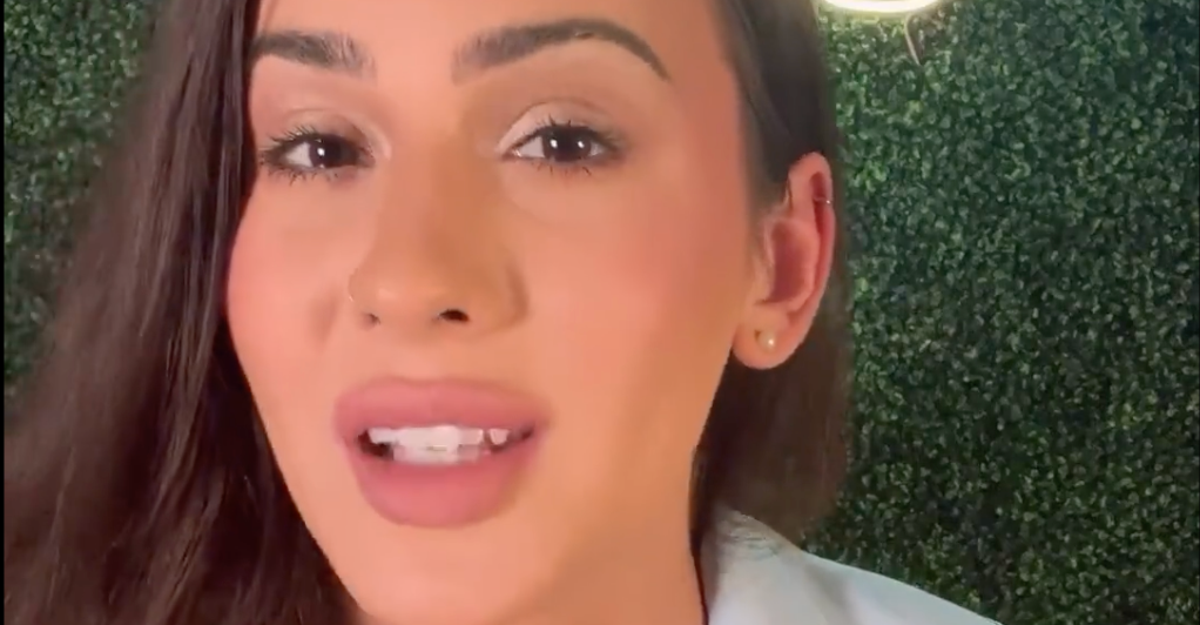 Transgender Activist Apologizes For Going Topless At White House Huffpost Latest News
