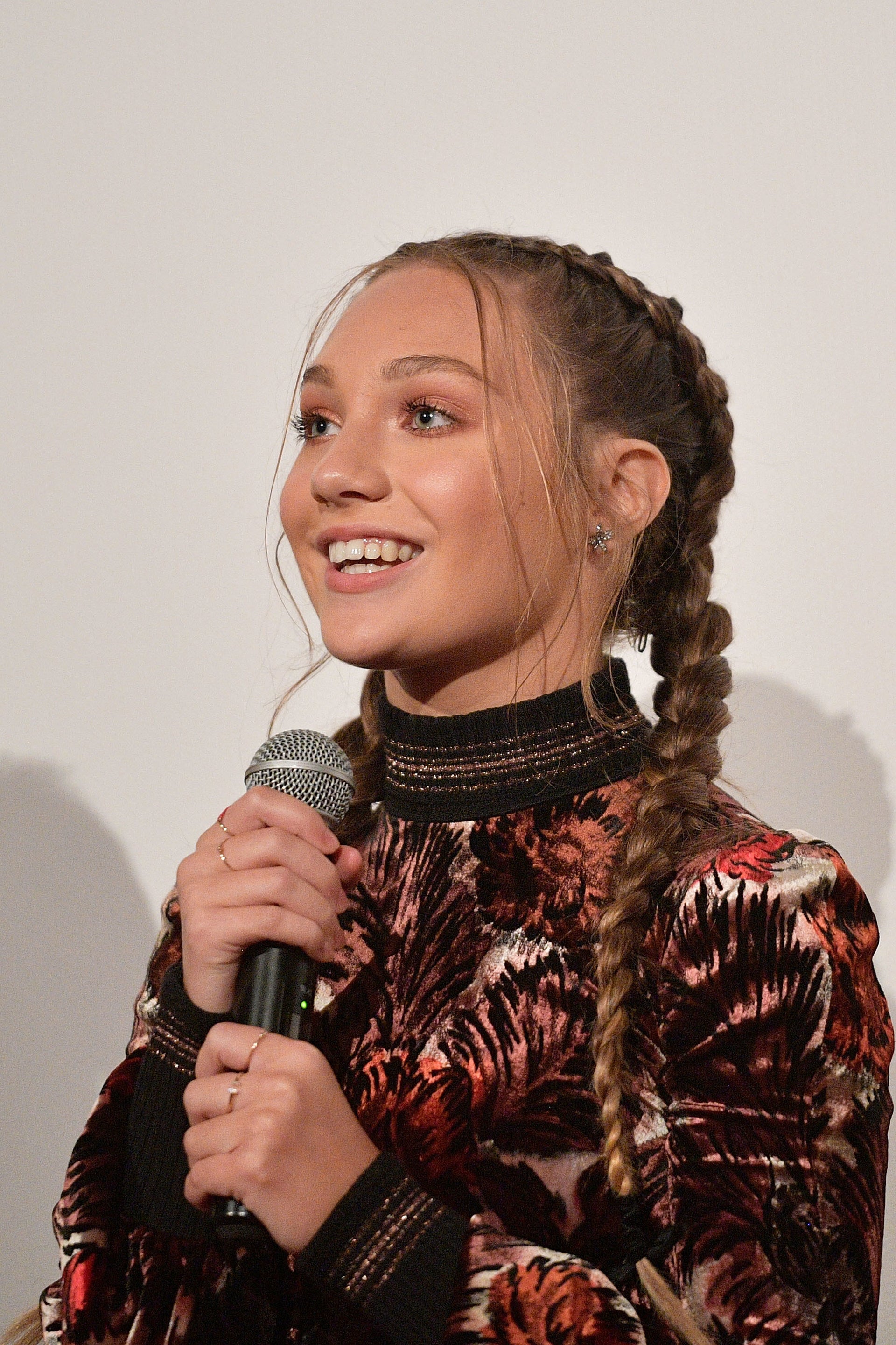 Maddie Ziegler Opens Up About Being Sia's “Muse” As A Child | HuffPost ...
