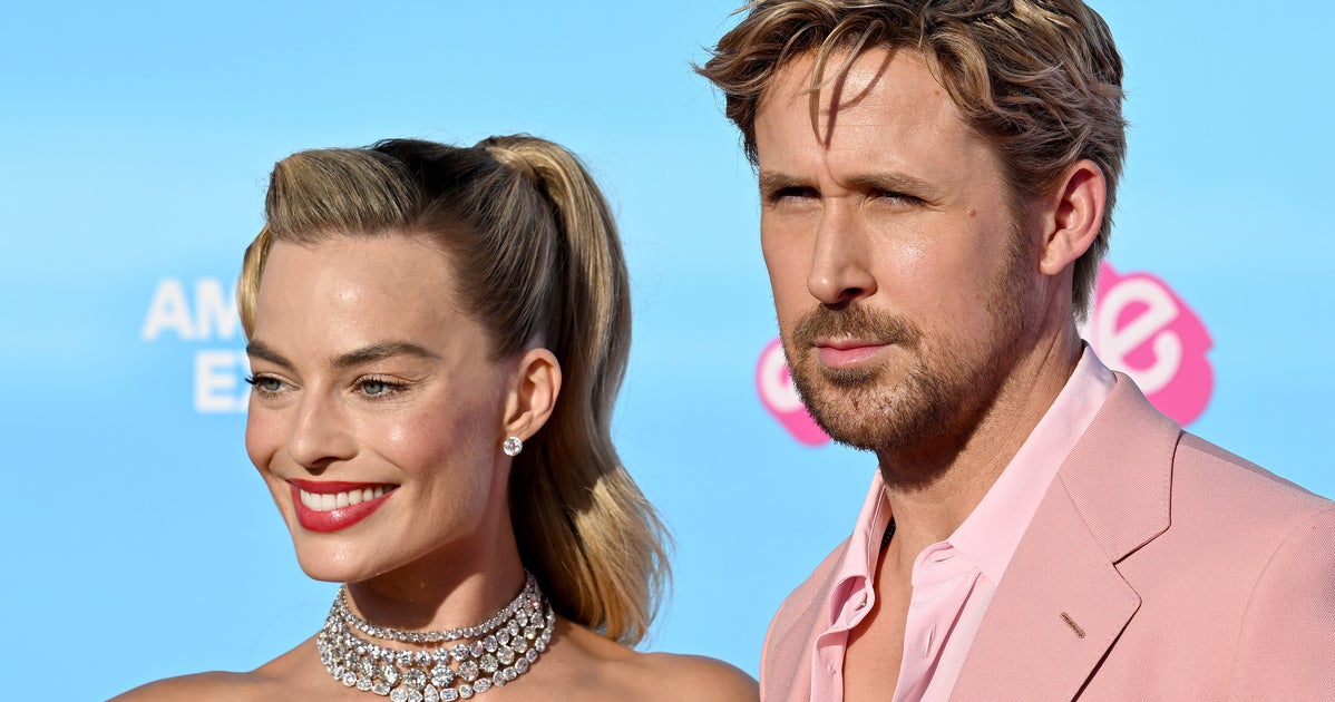 Barbie US Premiere Sees Margot Robbie Deliver Another Familiar Look ...