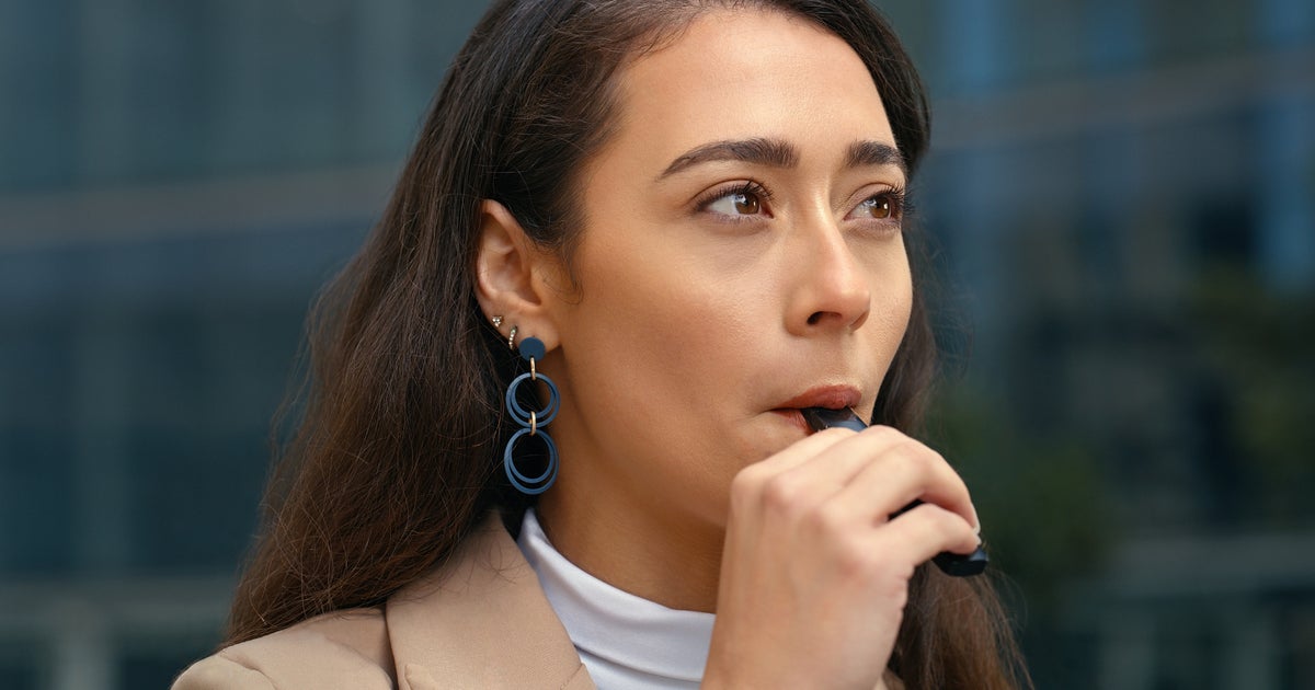 Love Vaping? This Doctor Has A Warning For Your Tongue | HuffPost UK Life