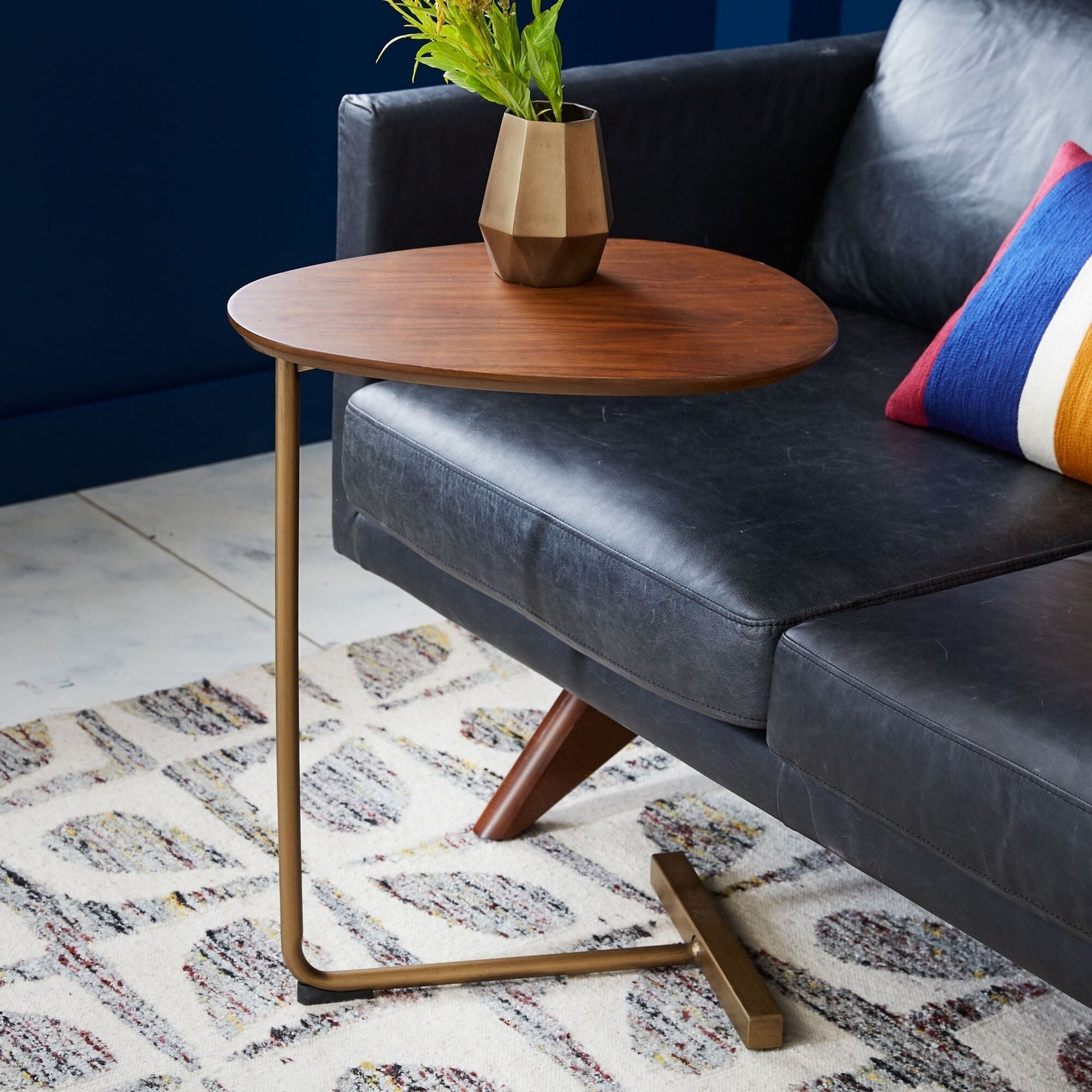 Maximize Your Tiny Living Space With These 29 Helpful Furniture Pieces ...
