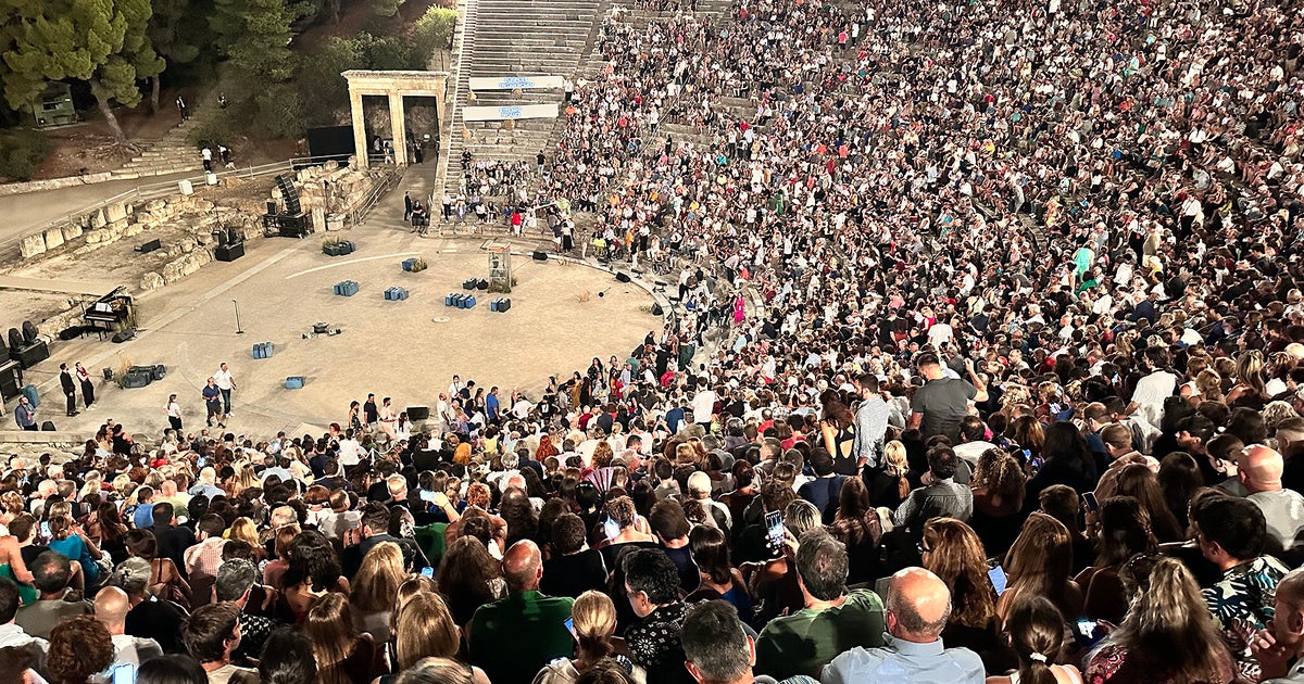 Περισσότεροι από 12.000 θεατές για τις «Τρωάδες» του ΚΘΒΕ στην Επίδαυρο ...