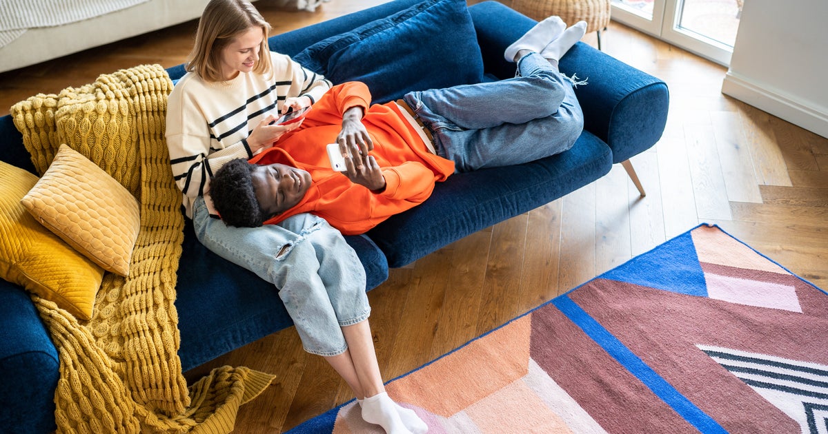 Why Being Alone Together Can Strengthen Your Relationship | HuffPost UK ...