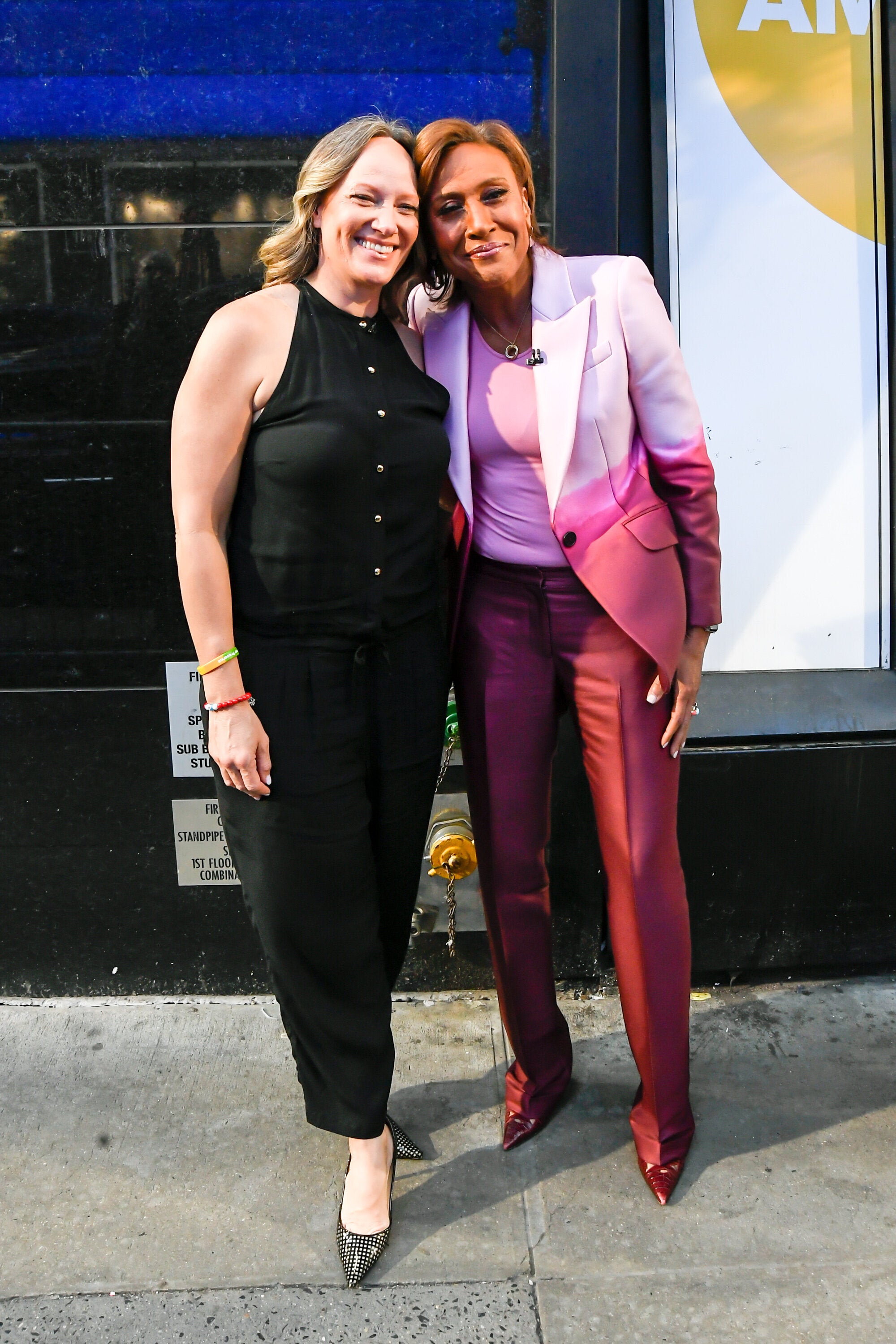 Robin Roberts Announces Marriage To Amber Laign In The Cutest Way ...