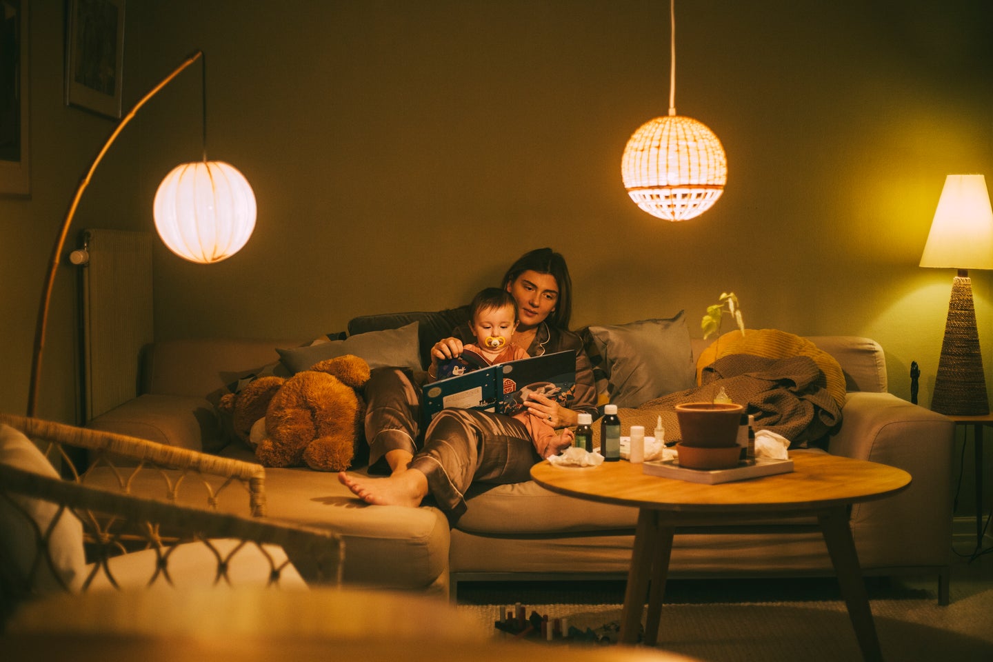 The Best Warm LED Lightbulbs, According To Designers | HuffPost Life