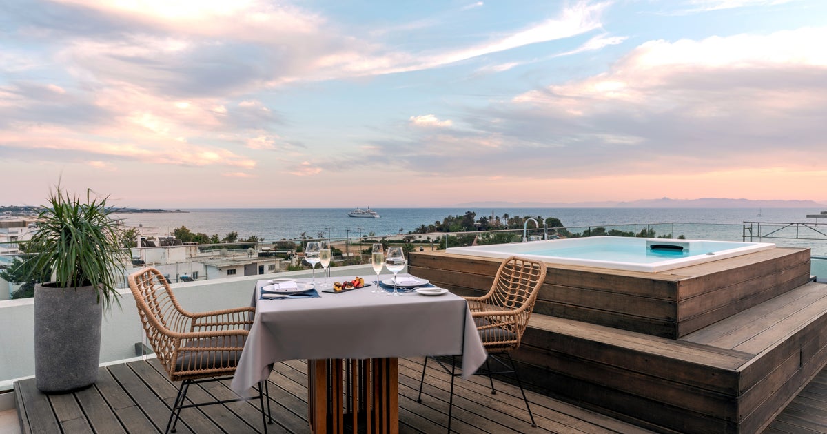 Το Glyfada Riviera Hotel επανασυστήνεται στην Αθηναϊκή Ριβιέρα υπό τη ...