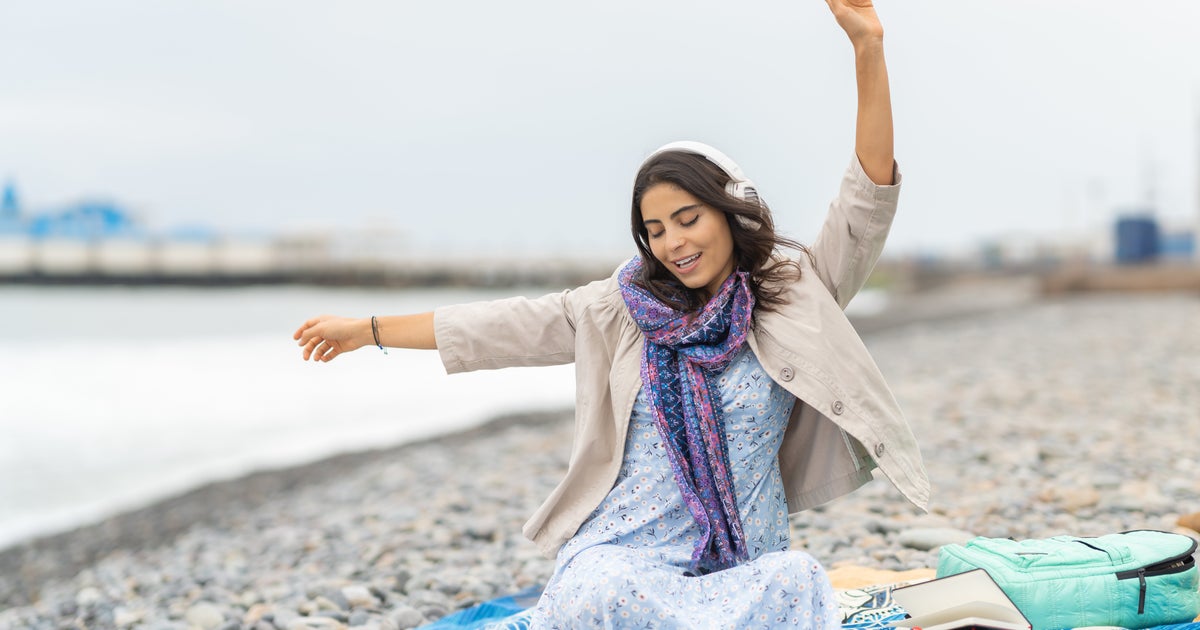 Can Somatic Shaking Help You Get Rid Of Your Anxiety? | HuffPost UK Life