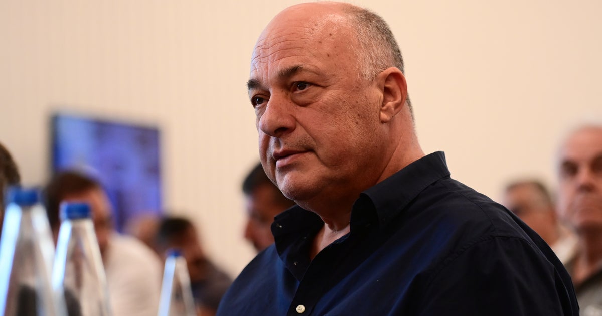 Τον χαβά του ο Μπέος: «Δεν θα παράγουμε Κασσελάκηδες στην πατρίδα μου ...