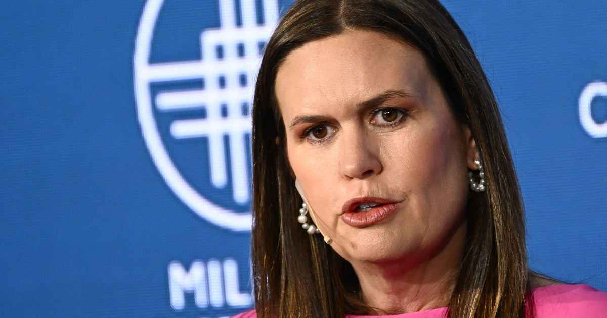 Sarah Huckabee Sanders In Political Firestorm Over 19000 Lectern