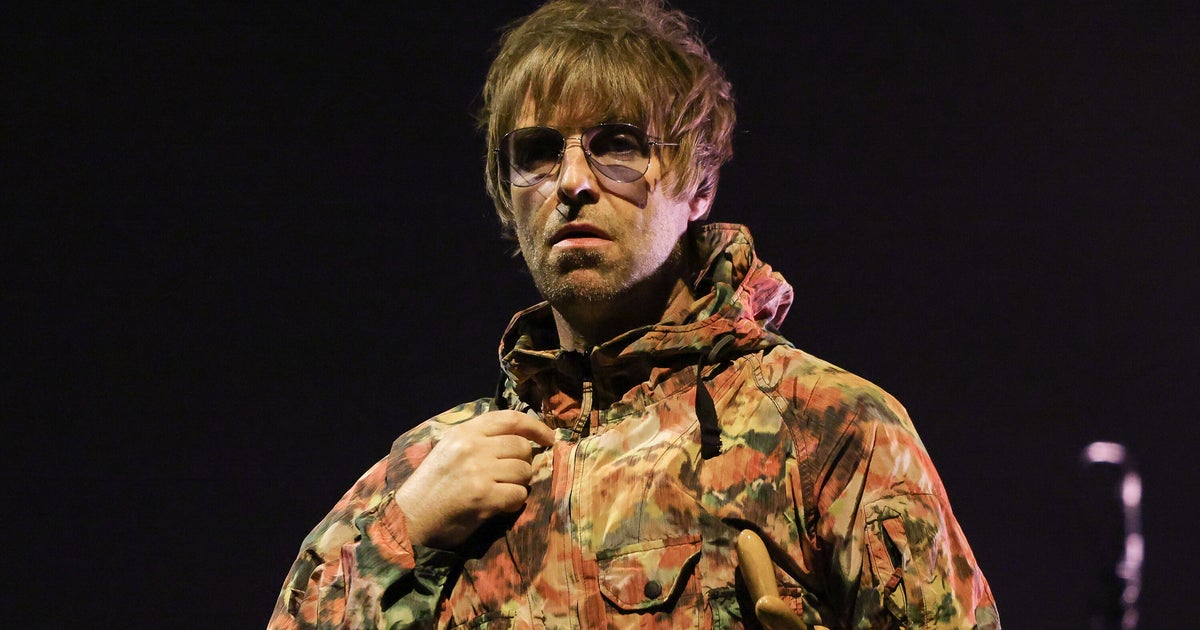 Liam Gallagher Announces 30th Anniversary Tour Of Oasis' Definitely ...