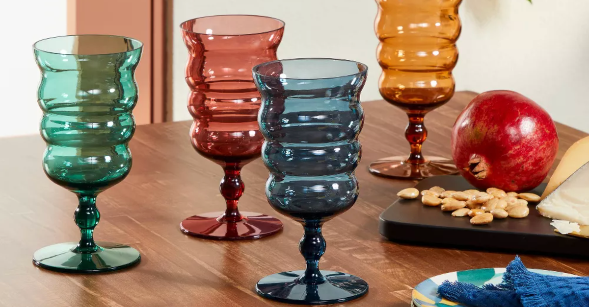 This Under-$9 Acrylic Glassware Is Cool Enough To Use All Year ...