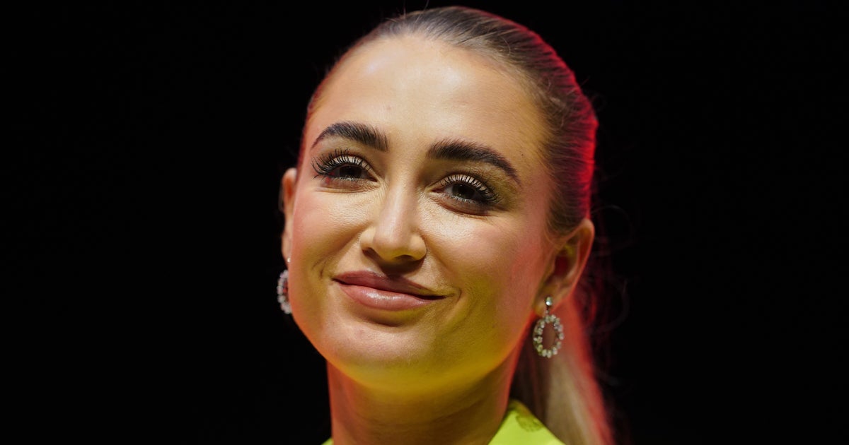 Love Island Star Georgia Harrison Is In Serious Talks About Becoming 0328