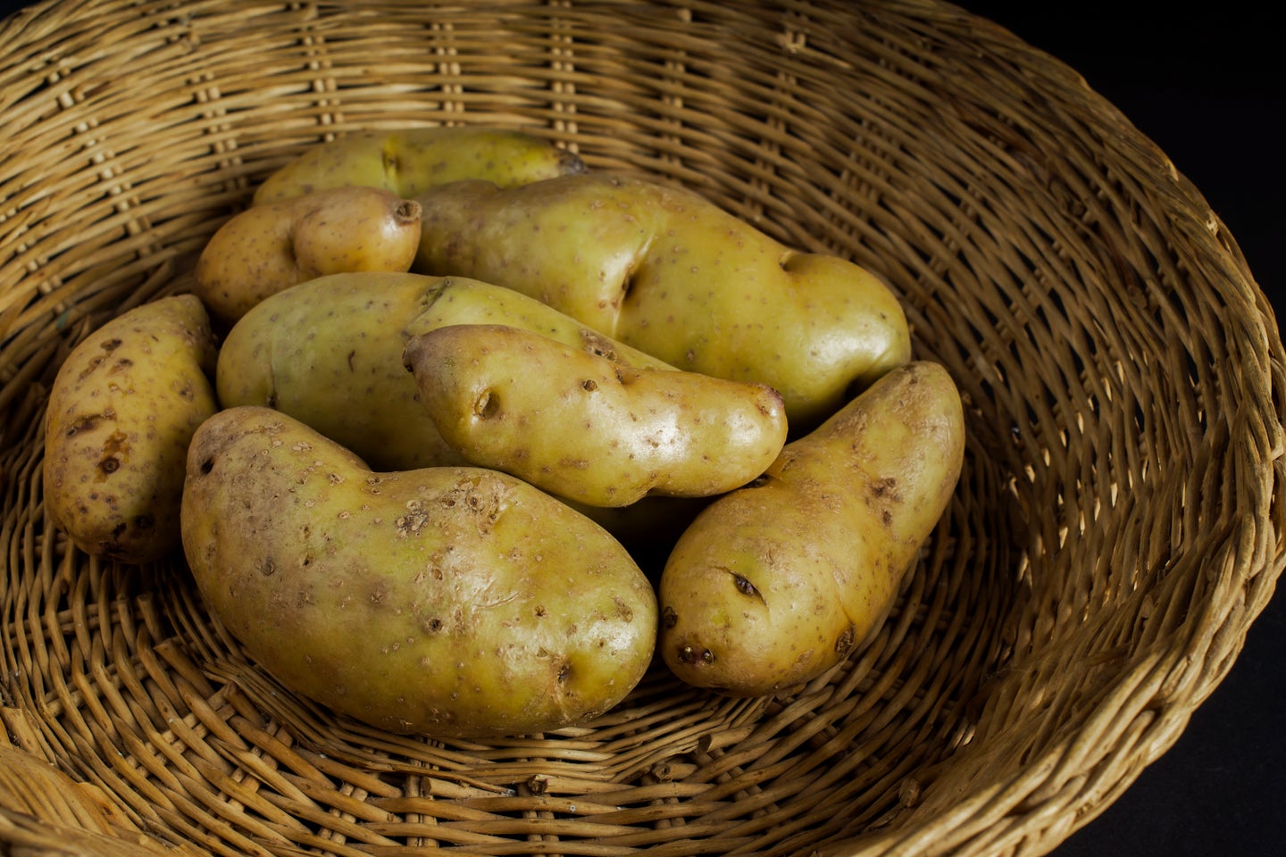 Is It Safe To Eat A Potato That's Turning Green Or Sprouting Eyes ...