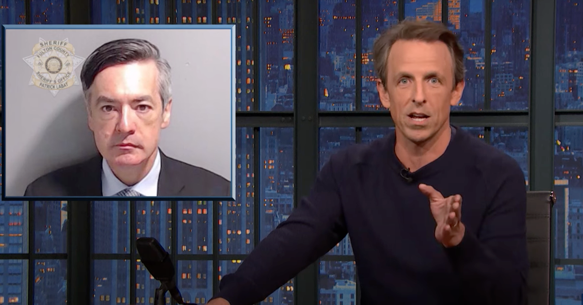 Seth Meyers Spots 1 Reason Trump Should Really Worry About Attorneys