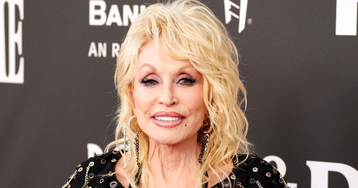 Dolly Parton Explains Why She’s Passed On The Super Bowl Halftime Show ...