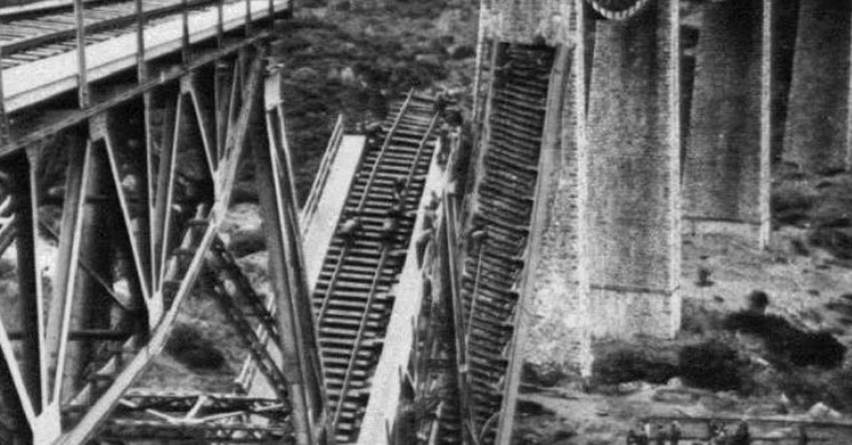 Εκδήλωση για την 81η επέτειο της ανατίναξης της Γέφυρας του ...