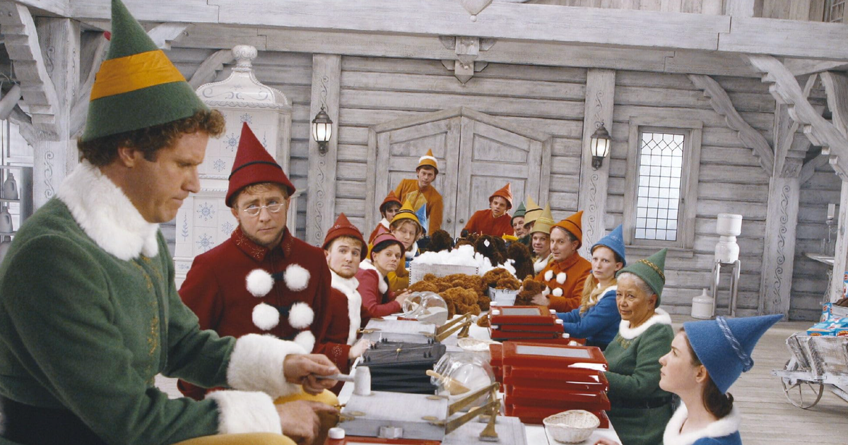 People Are Just Realising Who This Famous Elf Is – And They Are Shook ...