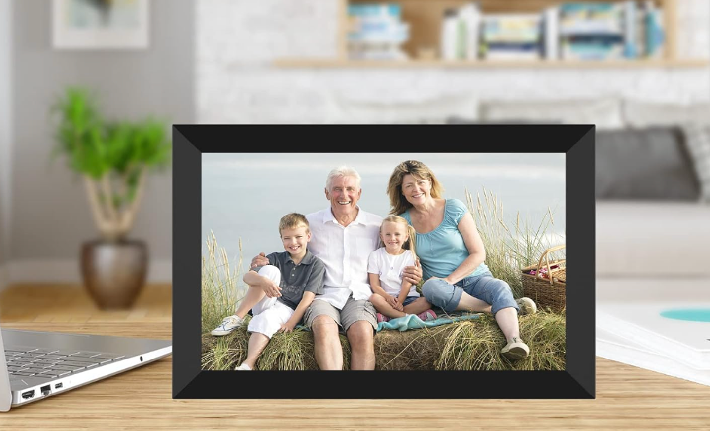 Frameo Digital Photo Frame Is On Sale For $50 | HuffPost Life