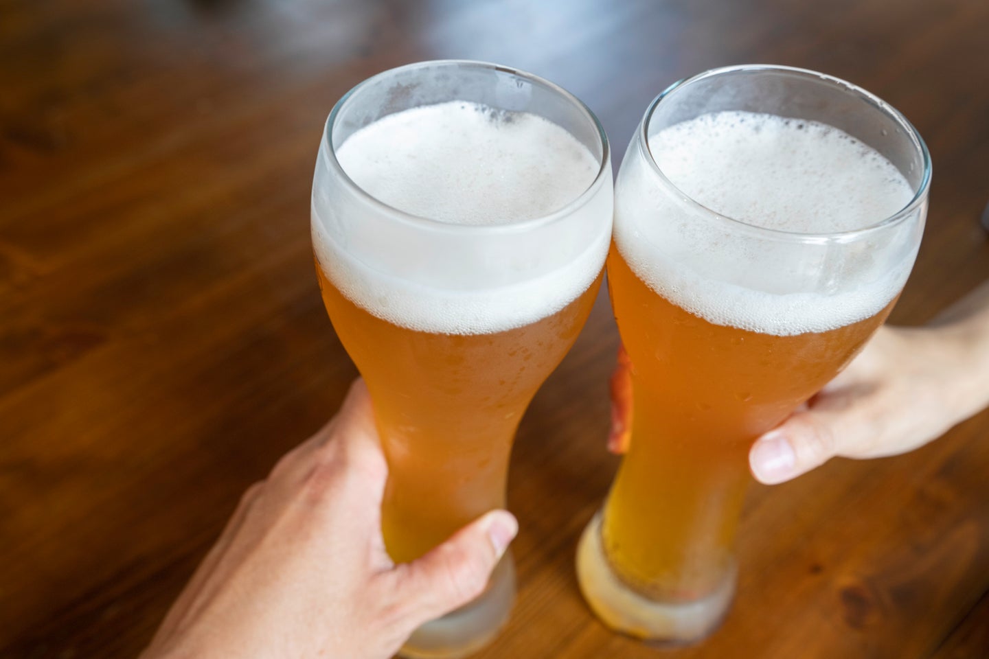 6 Unexpected Signs Your Pub Pint Glass Is Actually Filthy | HuffPost UK ...