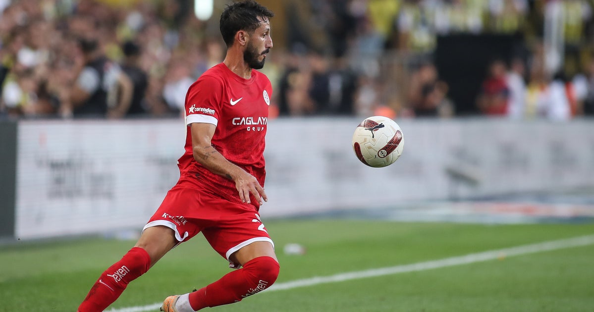 Israeli Footballer Returns Home After Arrest In Turkey | HuffPost ... Israeli Footballer Returns Home After Arrest In Turkey | HuffPost ...