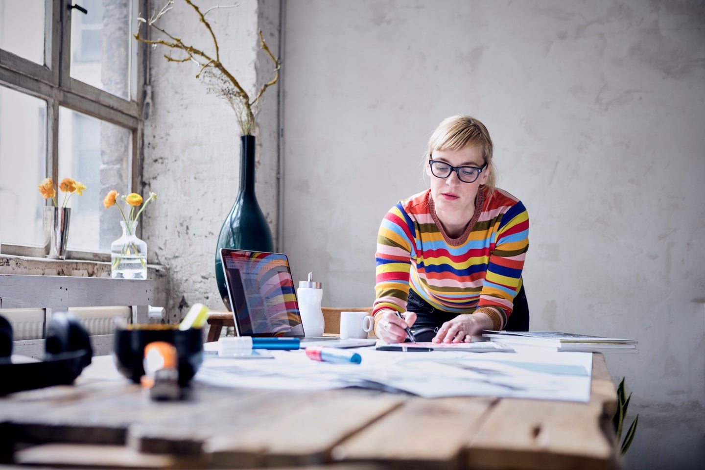 Too Independent? The Pros And Cons Of Being Self-Reliant | HuffPost Life