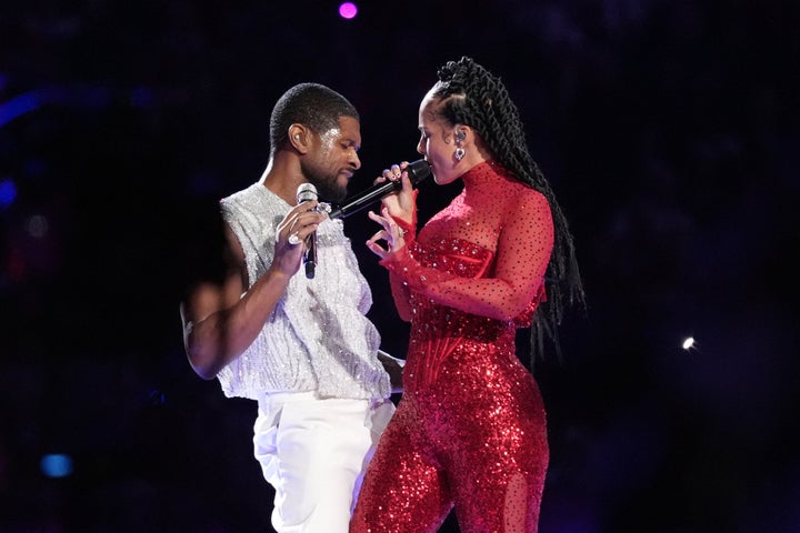 Ushers Super Bowl Heat With Alicia Keys Has Us Saying ‘whoa