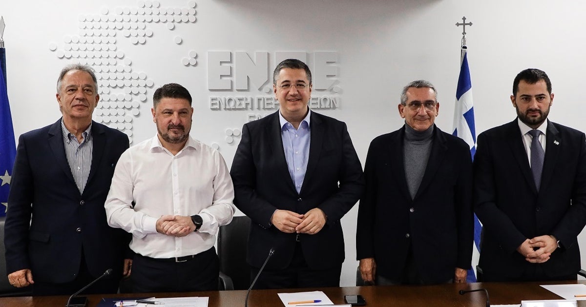Επανεξελέγη ομόφωνα πρόεδρος της ΕΝΠΕ ο Απόστολος Τζιτζικώστας ...