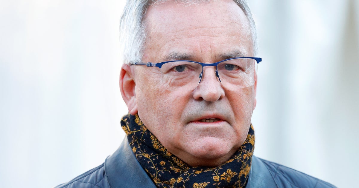 Senior Tory Faces Expulsion Amid Israel Criticism | HuffPost UK Politics