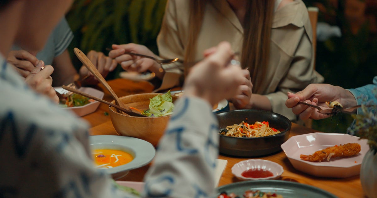 My Boyfriend's Mother Cooked Me Dinner. So, I Broke Up With Him ...