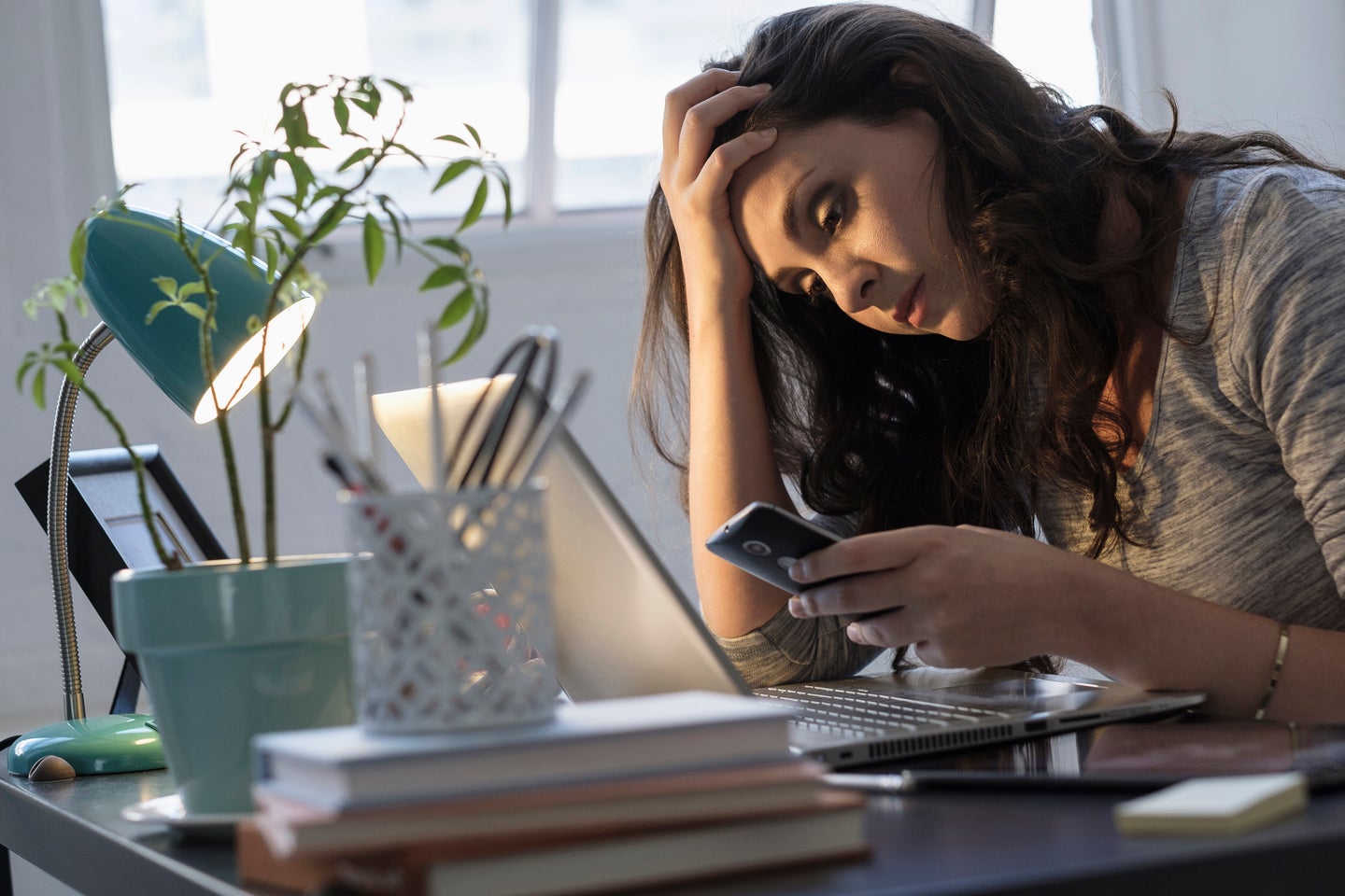 7 Signs Of ADHD In Women | HuffPost Life