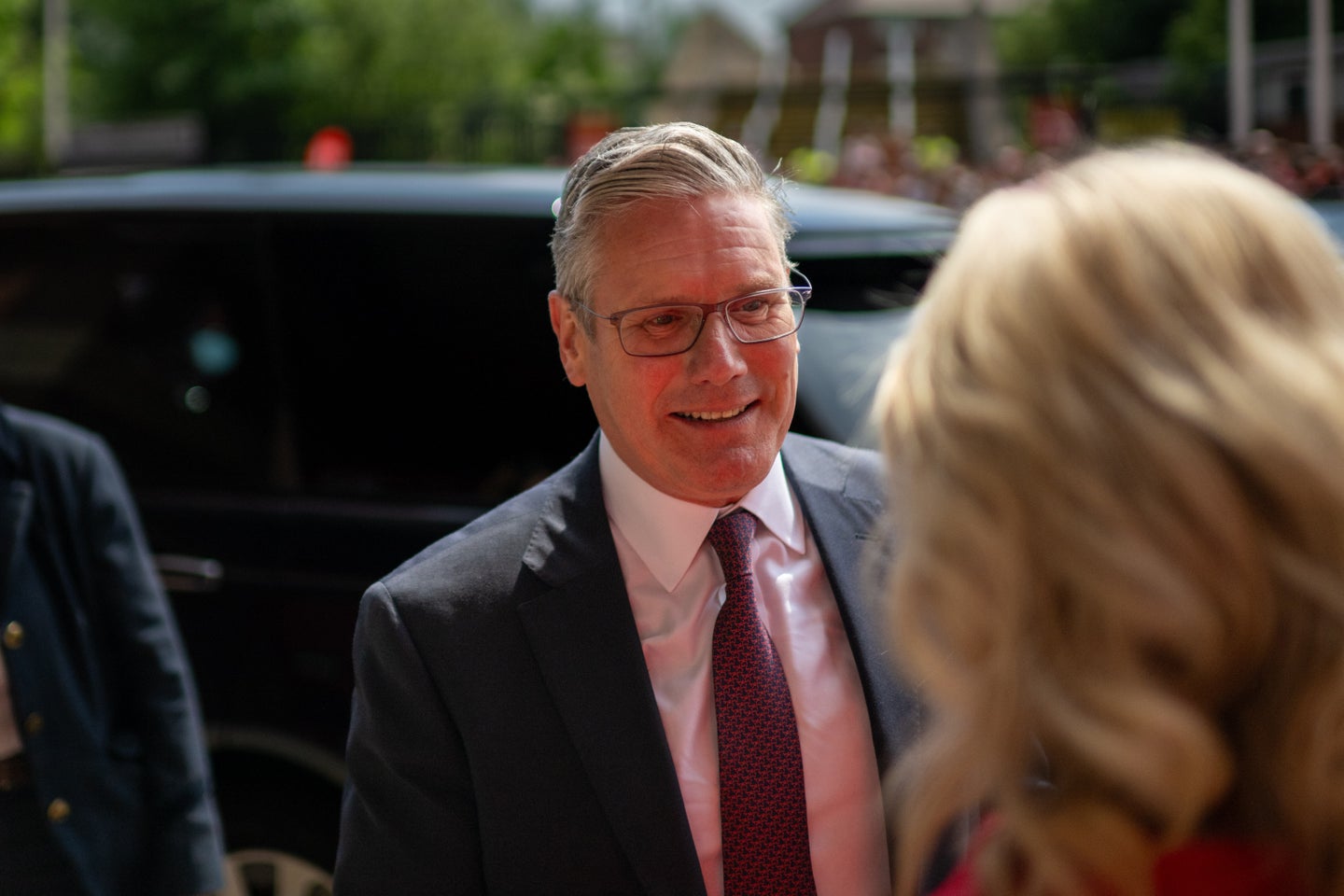 Keir Starmer Unveils Tony Blair Style Pledge Card | HuffPost UK Politics
